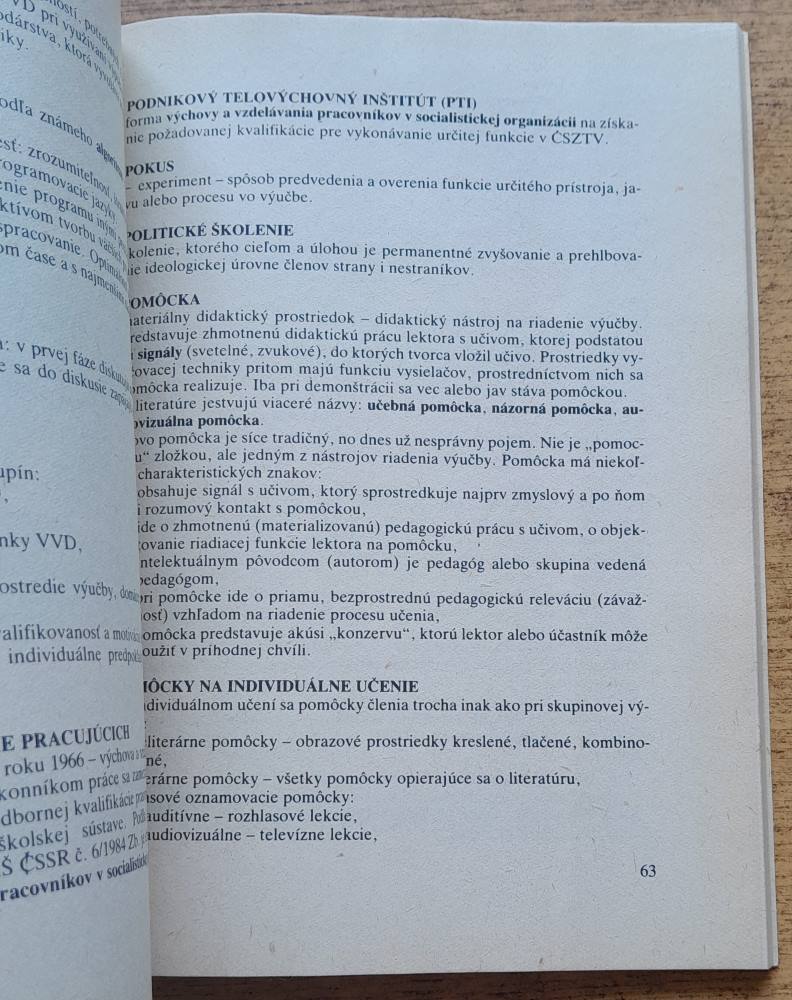 Slovník pojmov a termínov z výchovno-vzdelá, antikvariat, antikvychod,